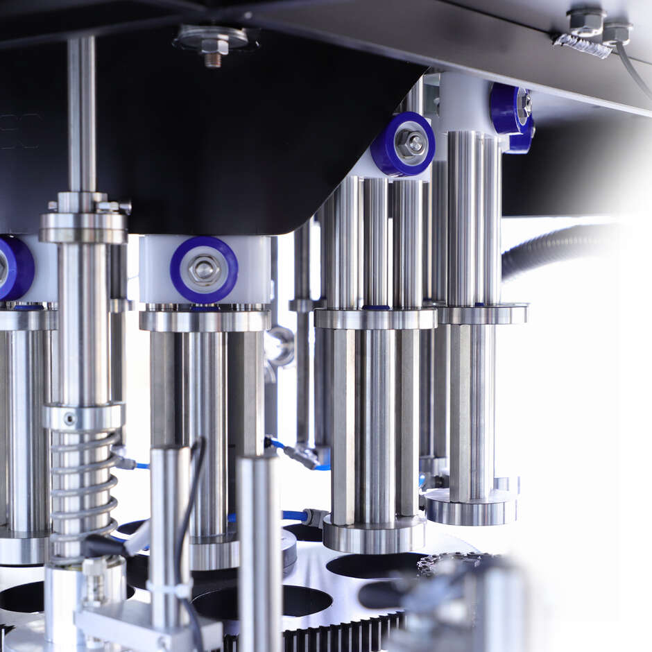 Automatic Filling and Capping Machine Pro 6 Wine | Polsinelli Enologia