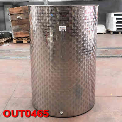 OUTLET - 700 L stainless steel tank